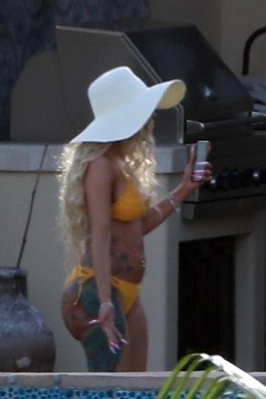 Cardi B Bikini Pics Shes With Offset Again Scandal Planet