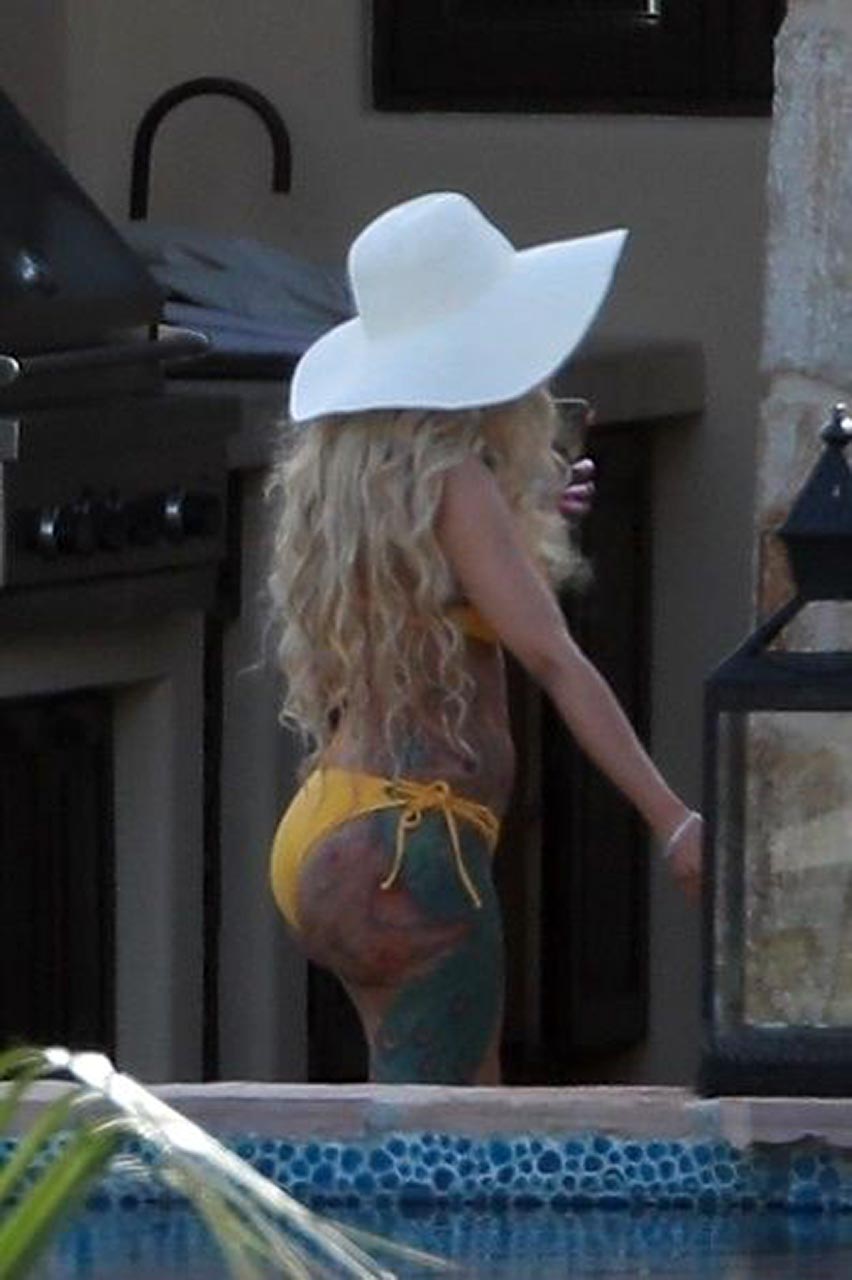 Cardi B Bikini Pics Shes With Offset Again Scandal Planet