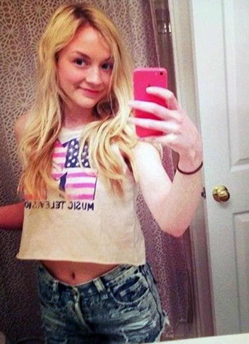 Emily Kinney Nude Leaked Pics Porn And Sex Scenes Scandal Planet