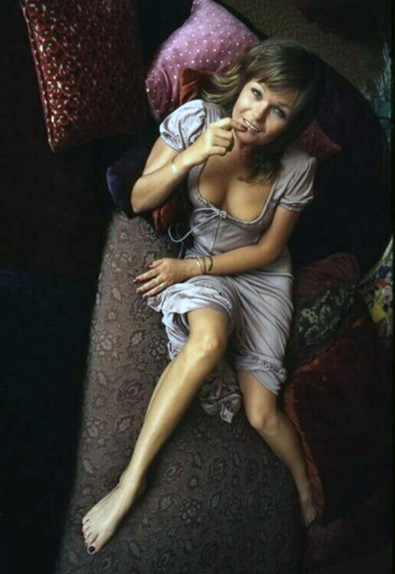 Valerie Perrine Nude Pics Sceenes And Porn Scandal Planet